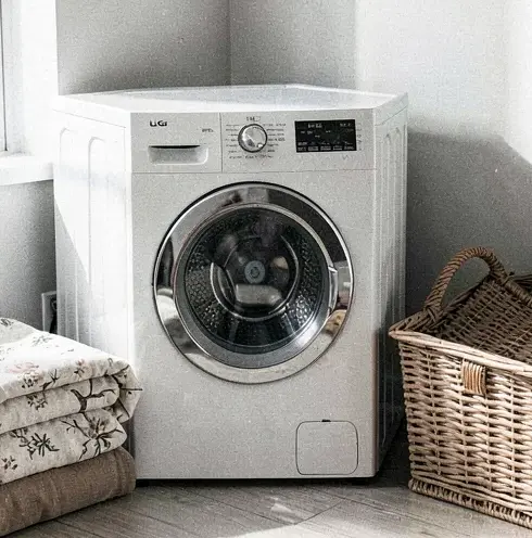LG lança lava e seca compacta com alta capacidade para lavanderias pequenas